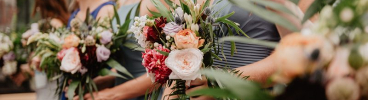 Wedding Panic? Here are Style Tips for Wedding Guests! - Wedding ...